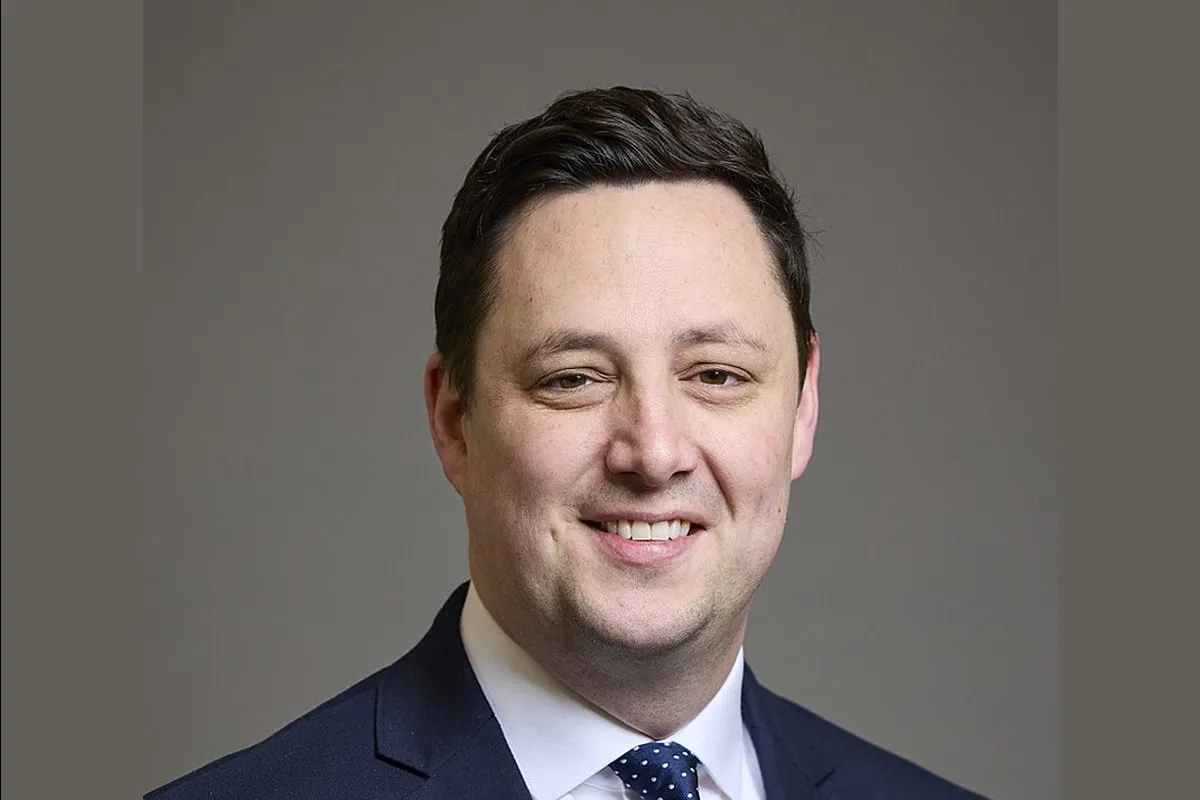 Houchen still in the dog house